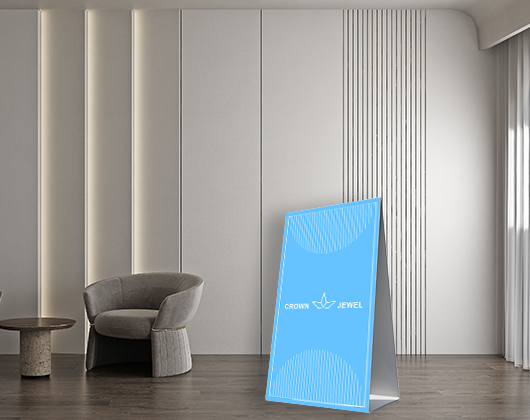 Home Totem Triangular